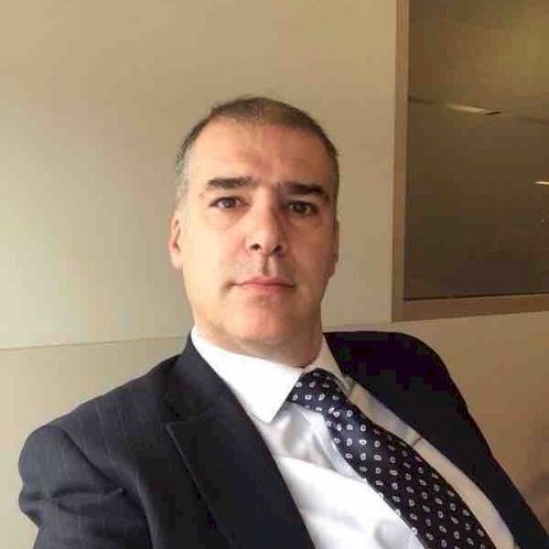 Learn Italian with Antonio - Dubai: Ciao, I am a globe trot...