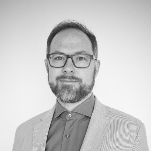 Learn French with Lucas - Prague: I'm a French native, bilingu...