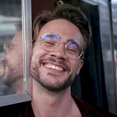 Learn English with Matthew - Berlin: I am a native English spe...