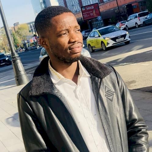 Learn English with Mr - Moscow: I am a qualified English teach...