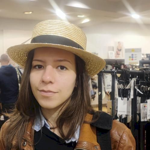 Private French Tutors Online | TUTOROO