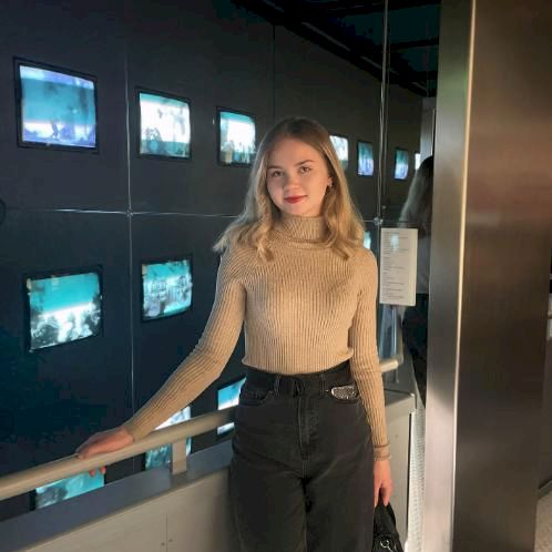 Learn Russian with Yulia - Berlin: My name is Yulia, I am a na...